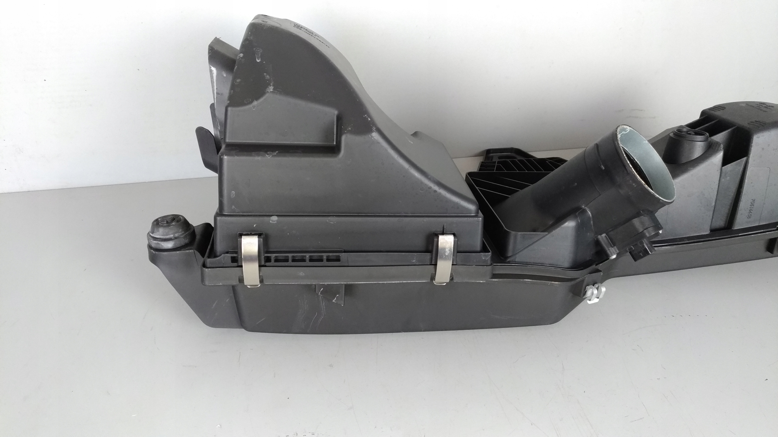 BMW 2.0i F30 14r OBUDOWA FILTRA POWIETRZA 7597589 - 7470392636 ...