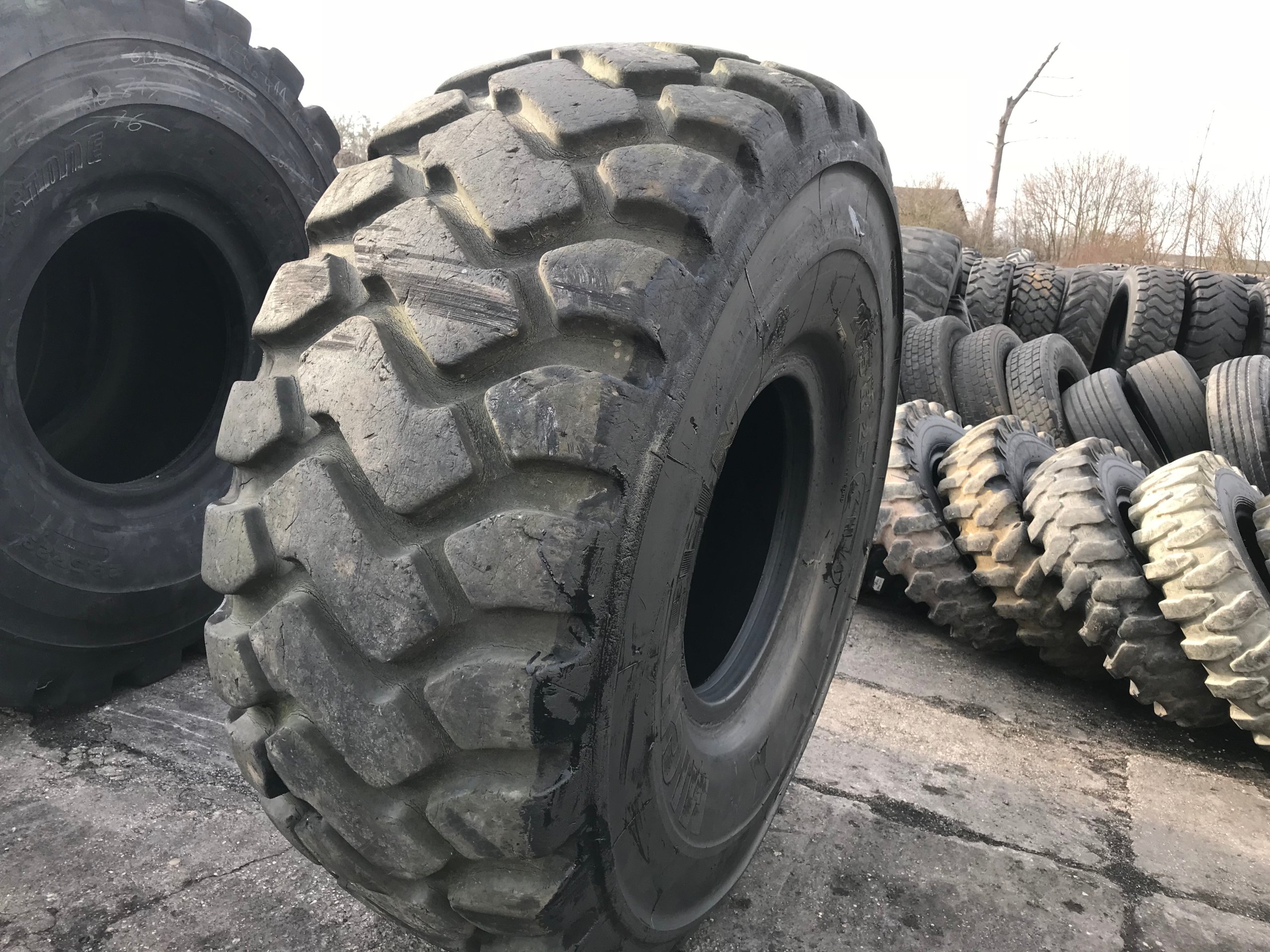 26.5R25 26,5-25 26.5R25 OPONA MICHELIN XHA - 7160828289 - oficjalne ...