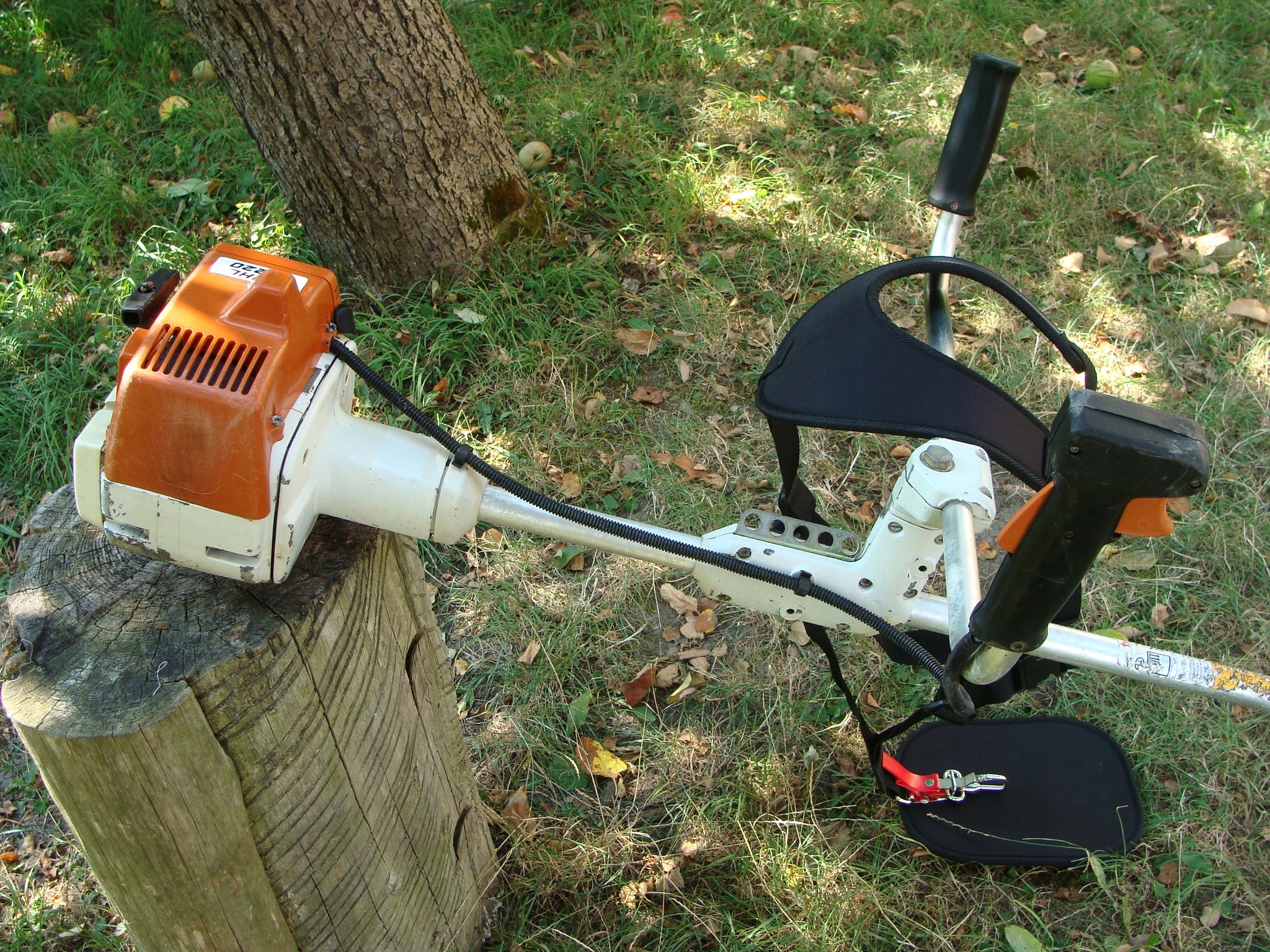 KOSA SPALINOWA STIHL FS 220 !!! - 7553802337 - oficjalne archiwum allegro