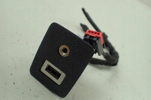 GNIAZDO PORT USB AUX ORYGINAŁ FORD FIESTA MK7 11R - 7647124567 ...