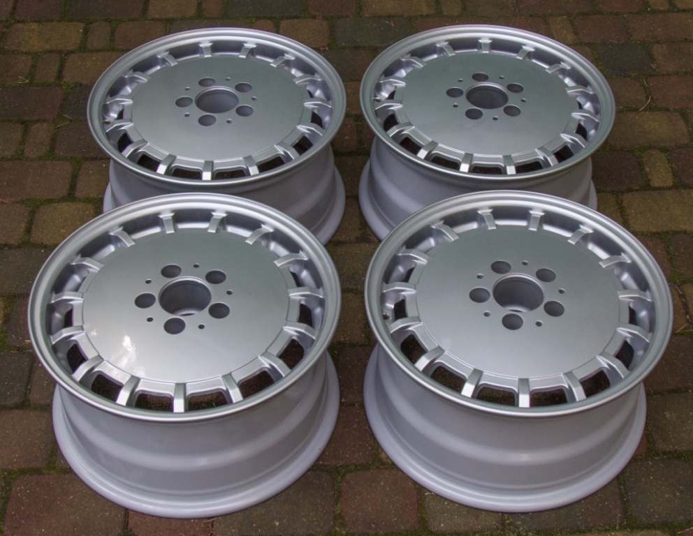 Felgi Mercedes Gullideckel 16'' 8J ET34 R129 W124 - 7127588331 ...