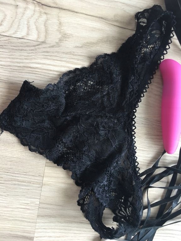 Stringi noszone wibrator po sexie. Fetysz zdjecia - 7431479520 - oficjalne archiwum Allegro