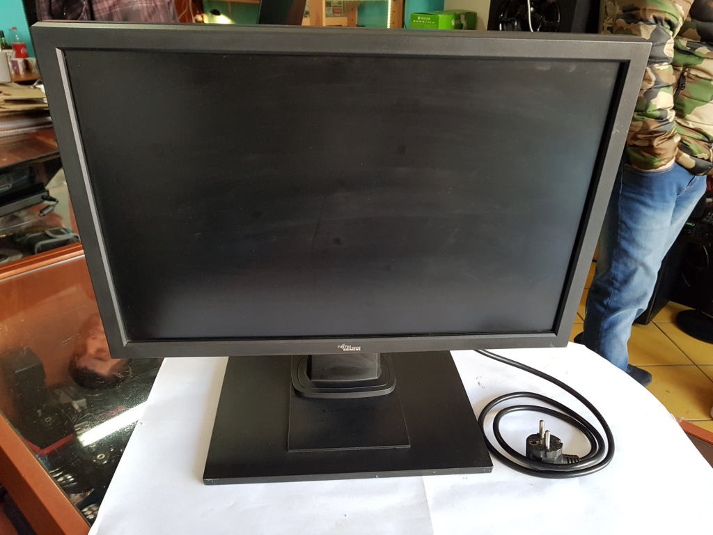 MONITOR LCD FUJITSU SIEMENS WOZA STAN DOBRY GWR !! - 7270828921 ...