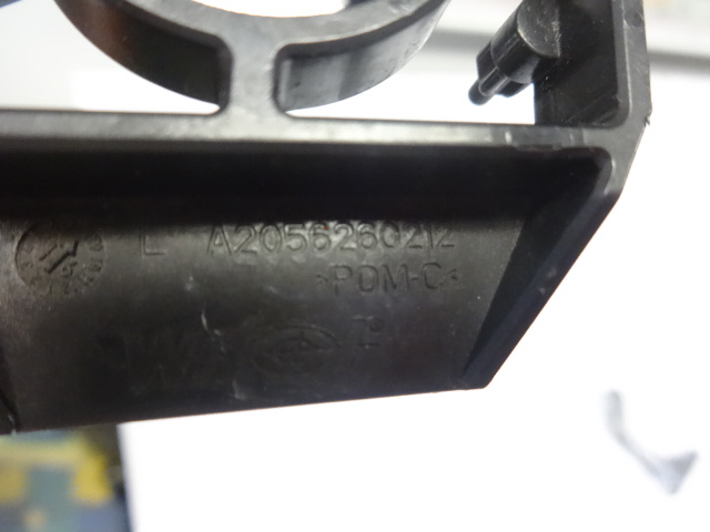 Mercedes kątownik mocujący 205 a2056260212 - 6841497077 - oficjalne ...