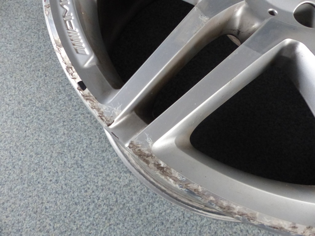 FELGA ALUMINIOWA MERCEDES AMG A2124014502 19" - 7159498467 - oficjalne ...