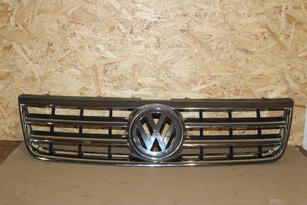 GRILL ATRAPA PRZEDNI VW TOUAREG 7L6853651A - 7453178403 - oficjalne ...